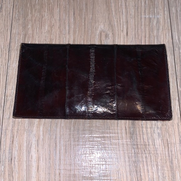 Elan | Bags | Elan Of California Brown Eel Skin Bi Fold Wallet | Poshmark